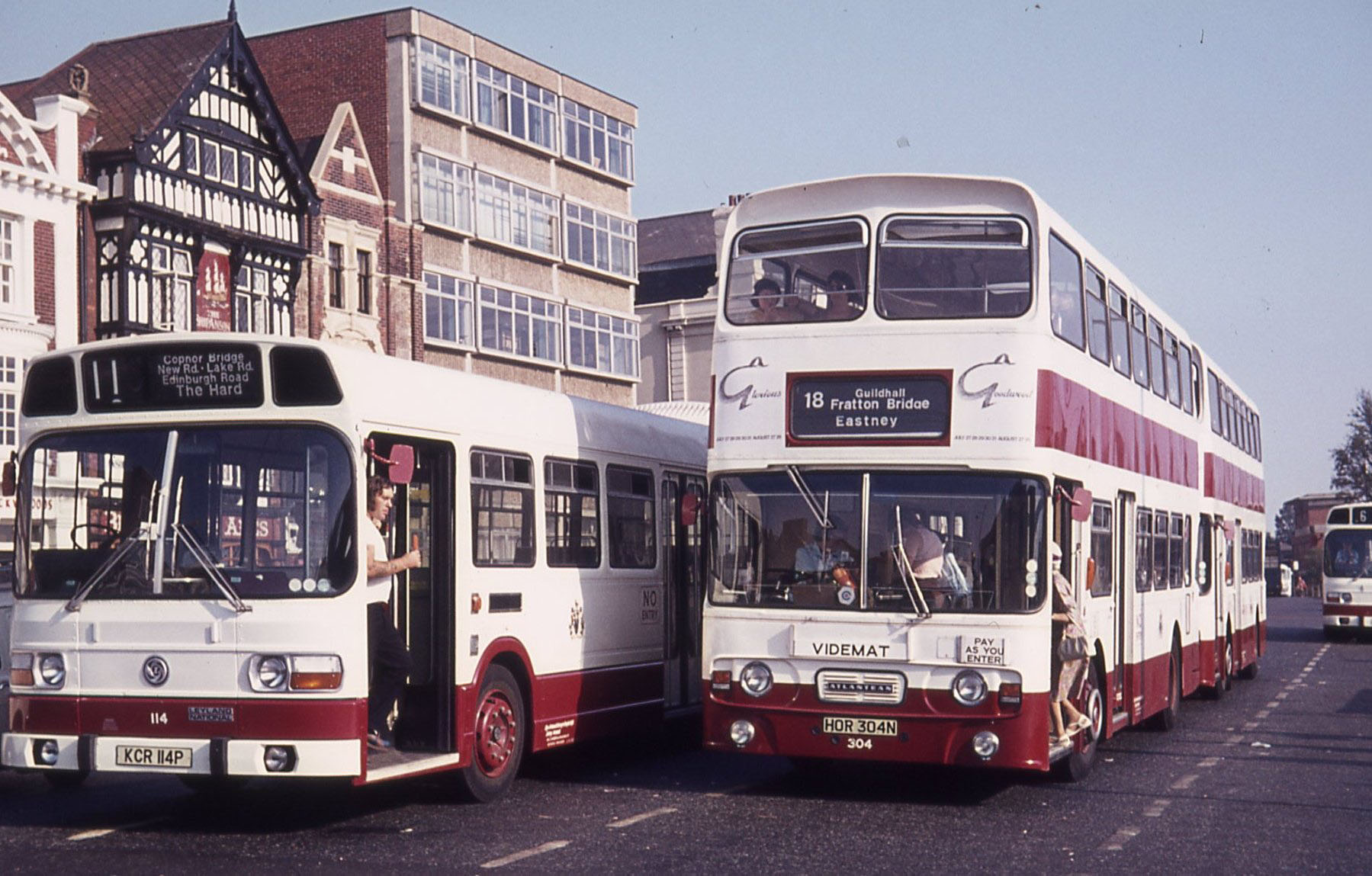 Portsmouth City Transport SHOWBUS BUS IMAGE GALLERY South Of England