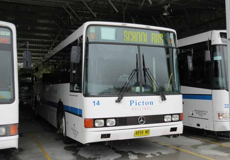 Picton Buslines | australia.SHOWBUS.com BUS IMAGE GALLERY | NSW
