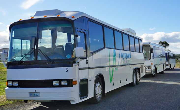 Wynyard Bus Lines | australia.SHOWBUS.com BUS IMAGE GALLERY | Tasmania