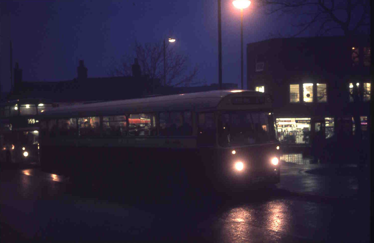 RED ROVER 101 | SHOWBUS HOME COUNTIES BUS IMAGE GALLERY