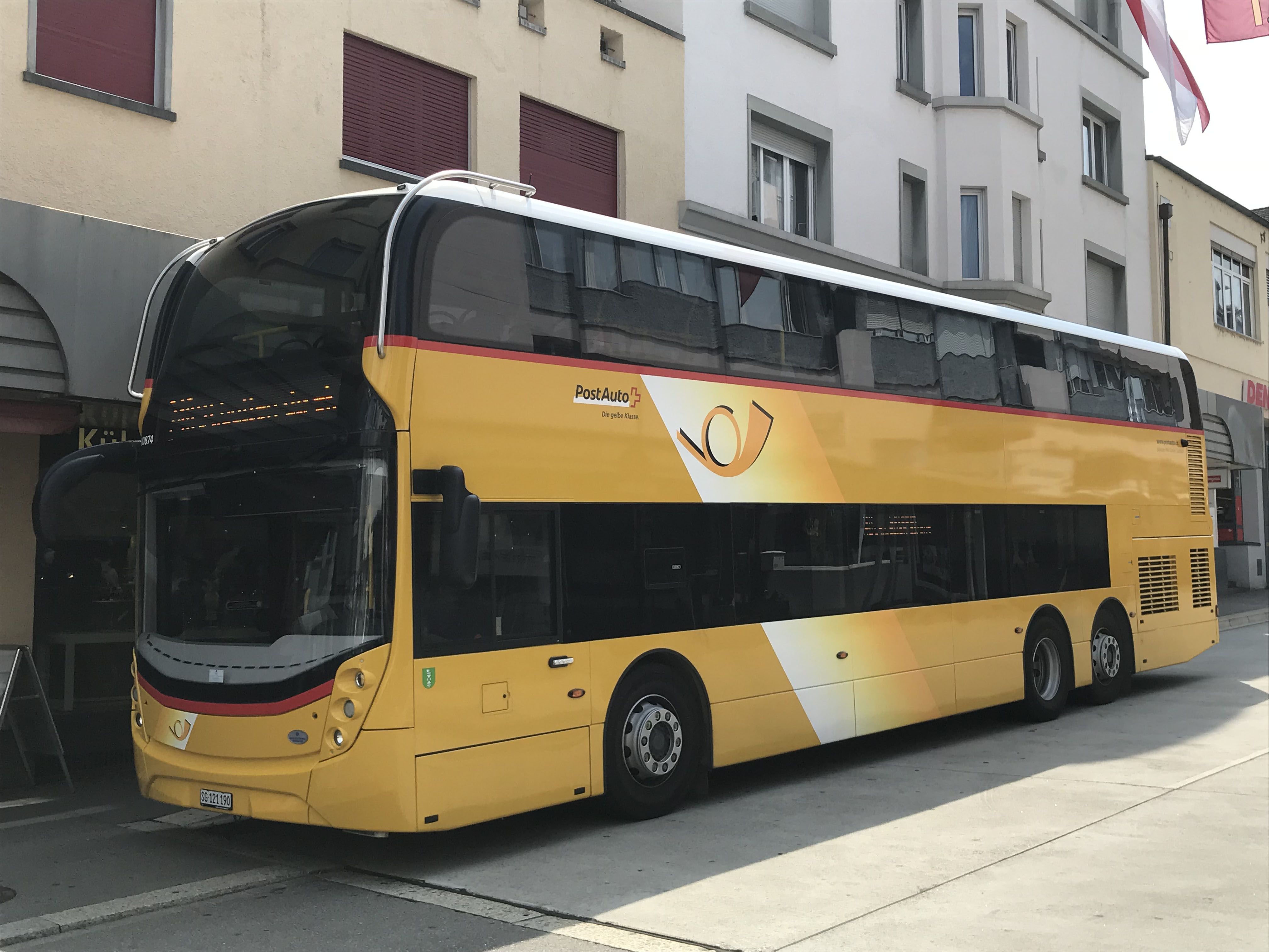 Post Auto Alexander Dennis Enviro500MMC 10874