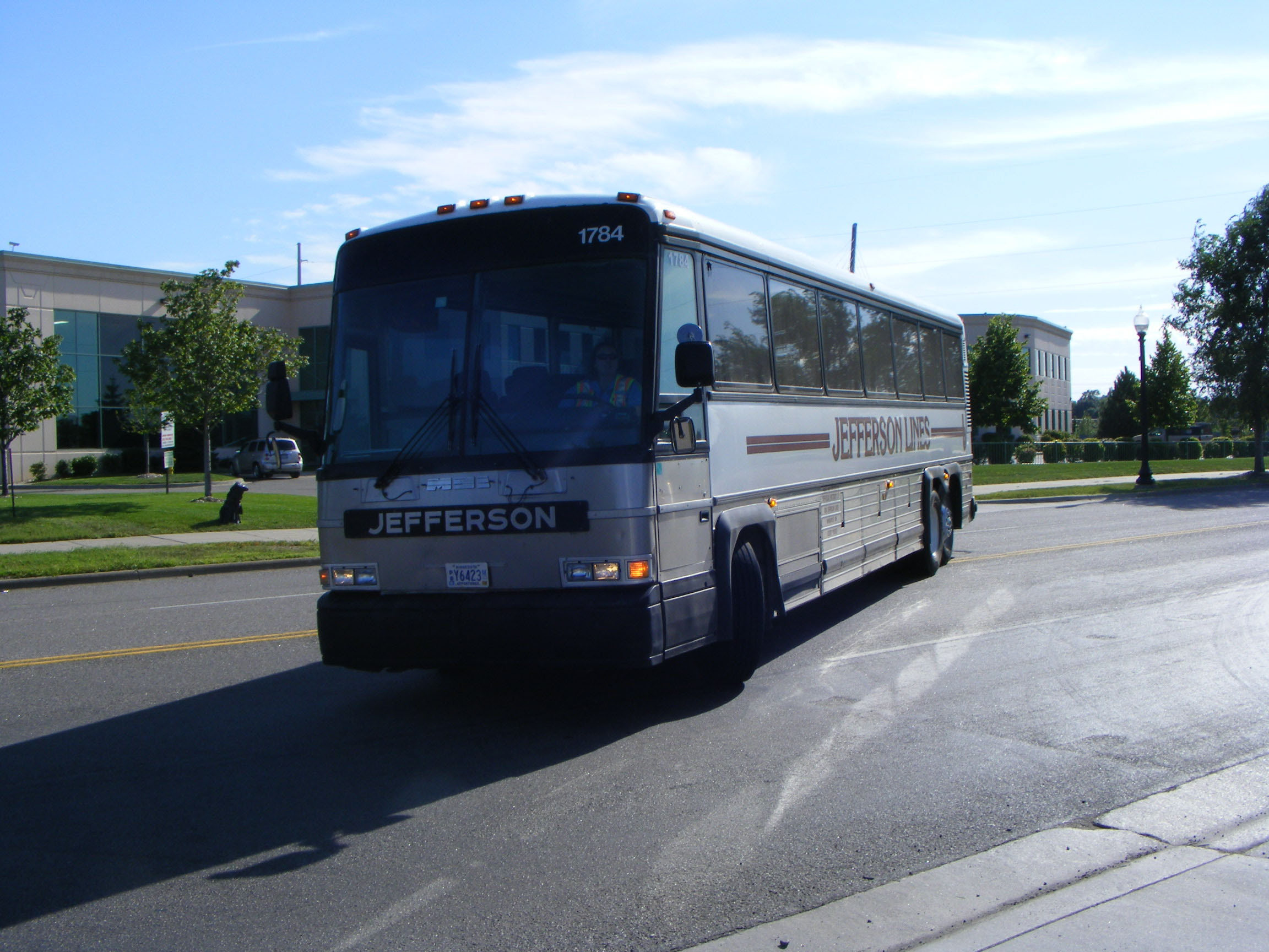 Jefferson Lines | SHOWBUS AMERICA BUS IMAGE GALLERY