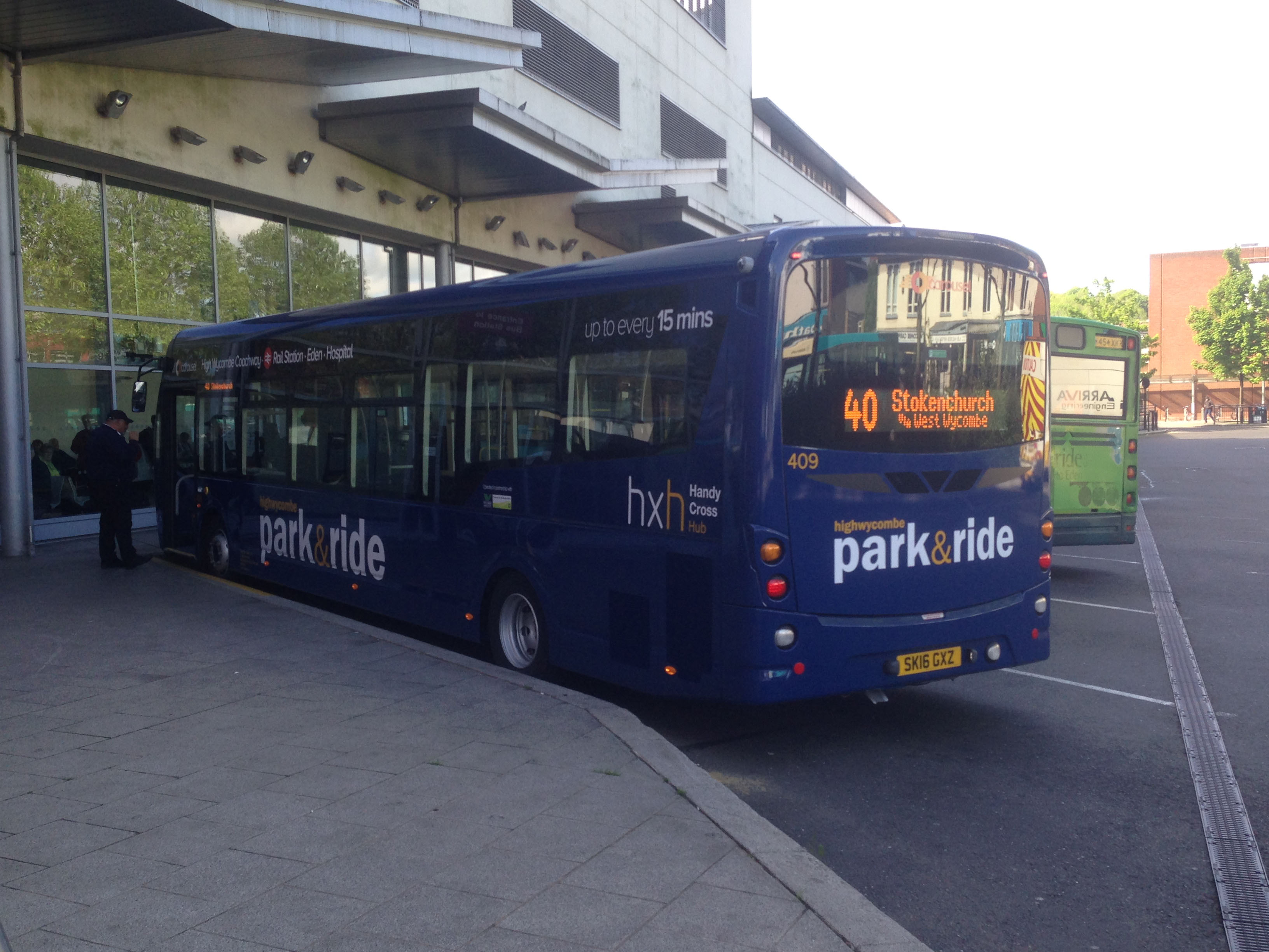 Carousel Buses | SHOWBUS Bus Image Gallery | London & Home Counties