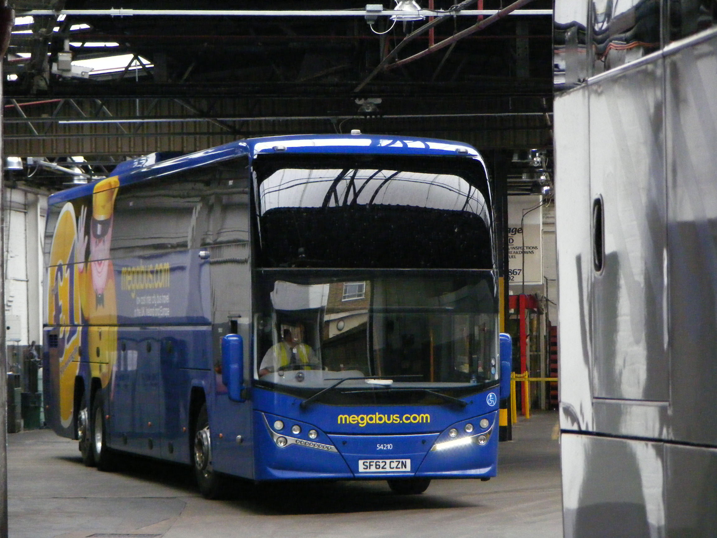 Megabus UK - SHOWBUS BUS IMAGE GALLERY