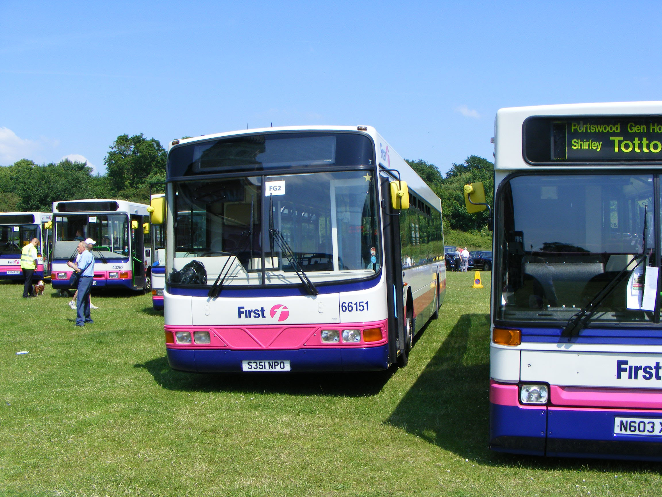 First Hampshire & Dorset | SHOWBUS BUS IMAGE GALLERY