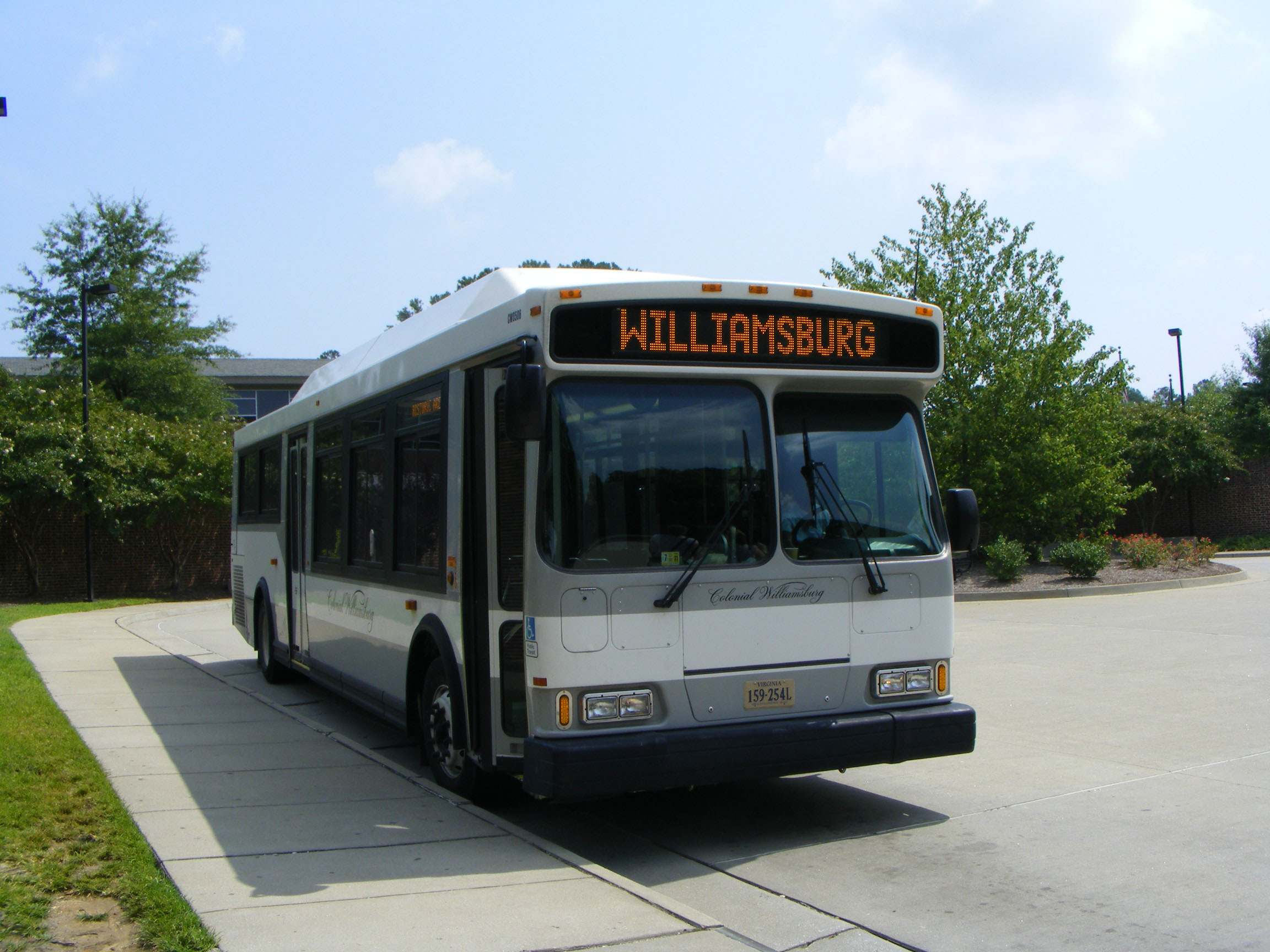 Colonial Williamsburg | SHOWBUS AMERICA BUS IMAGE GALLERY