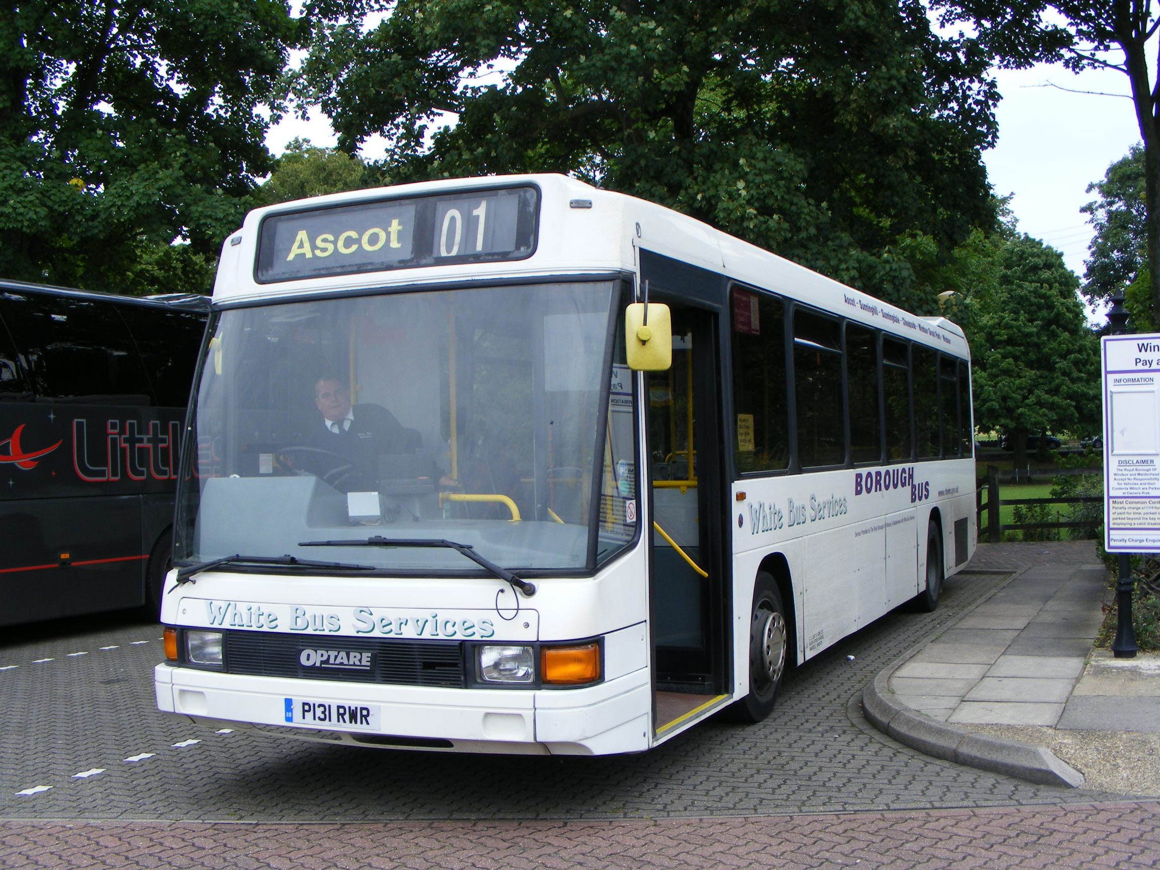 White Bus Services - The SHOWBUS Bus Image Gallery