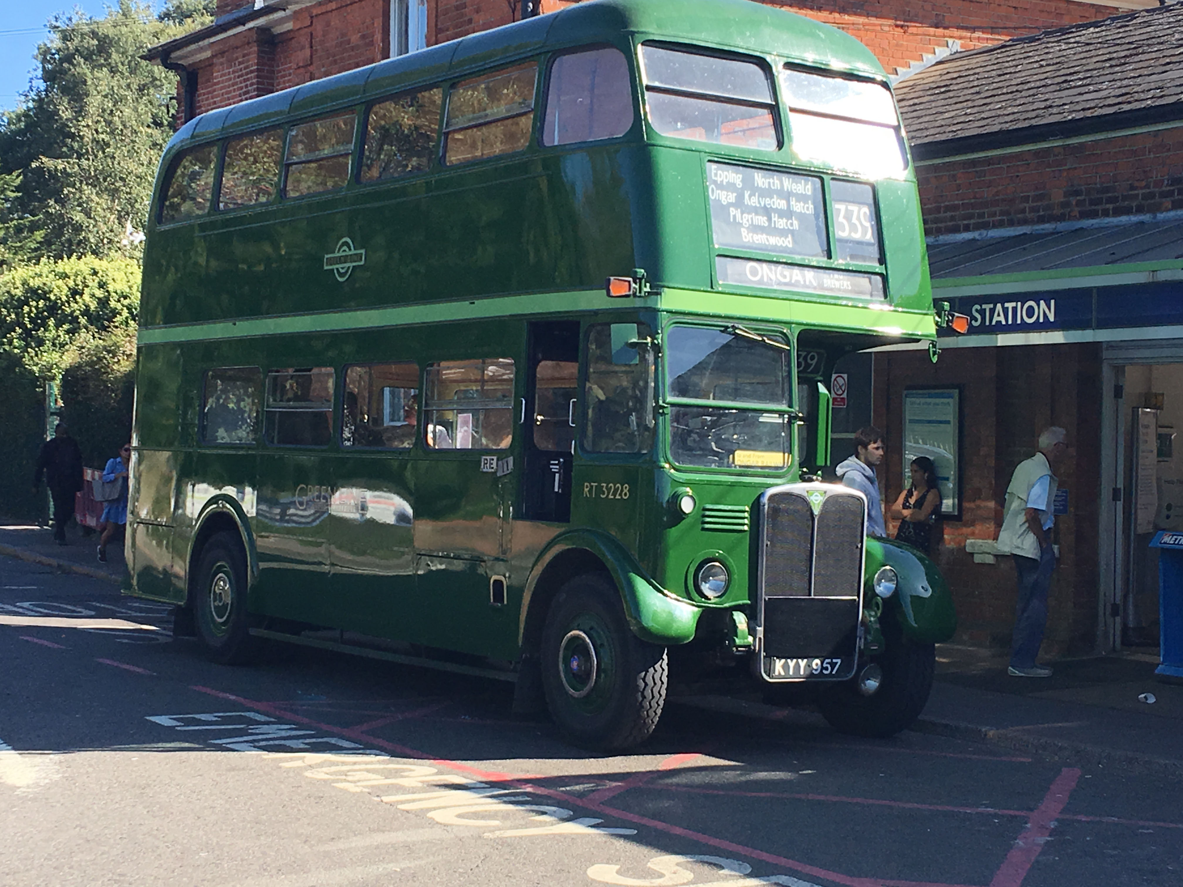 London RT family | SHOWBUS LONDON BUS IMAGE GALLERY