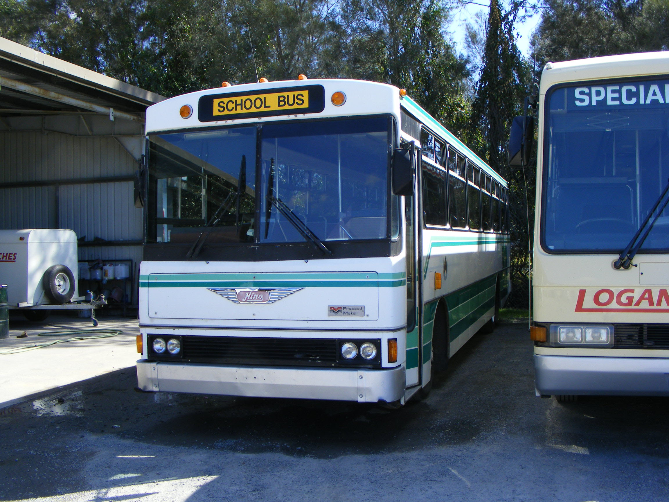 Logan Coaches | australia.SHOWBUS.com BUS IMAGE GALLERY | Queensland