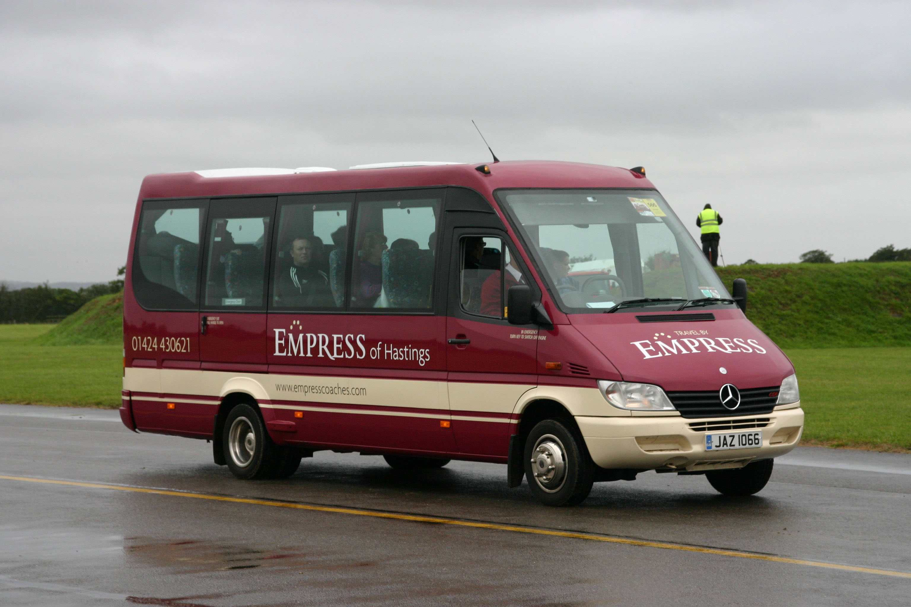 Sussex Coaches | SHOWBUS BUS & COACH IMAGE GALLERY | South of England