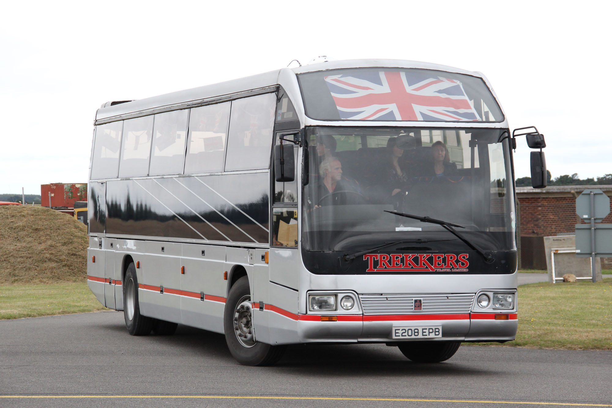 Beeline & First Berkshire | SHOWBUS BUS IMAGE GALLERY | London & Home ...